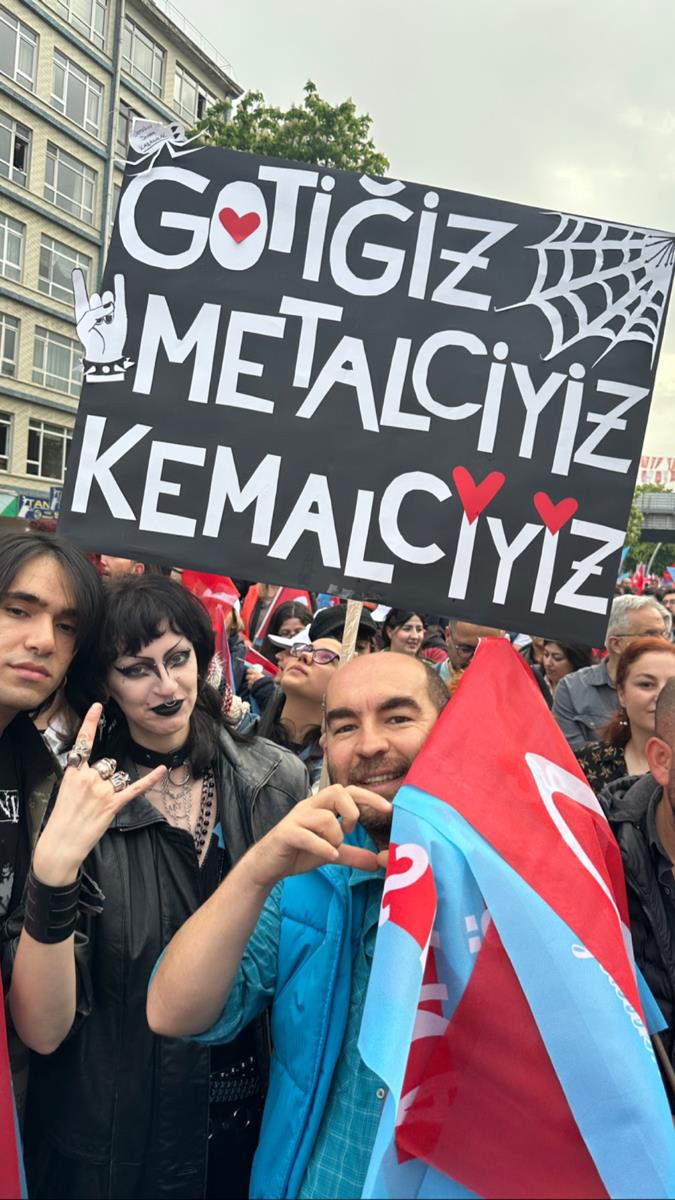 ekşi sözlük - kutsal bilgi kaynağı